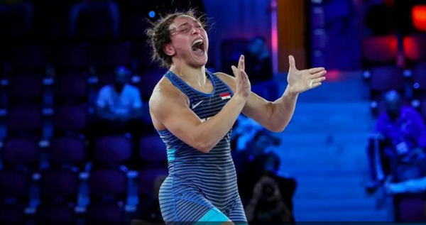 أول مصرية تبلغ نهائي بطولة العالم للمصارعة.. من هي سمر حمزة ؟ - كورة 1